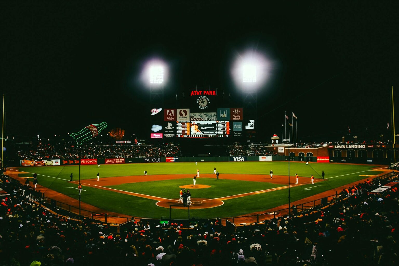 Stadium Scoreboards: Standard Scoreboard + Largest Size Ever